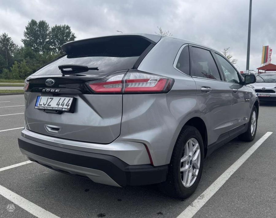 Grey Ford Edge 2022 in Klaipeda, with an engine capacity of 2.00 L and mileage of 87 thousand km for 20990 €, photo 8 on AUTOMOTO.COM.LV