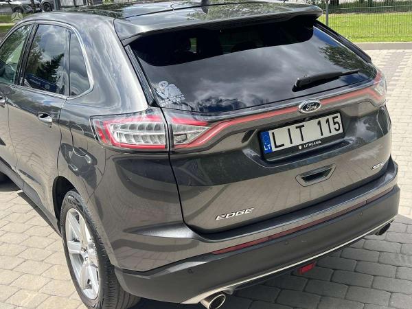 Grey Ford Edge 2018 in Kaunas, with an engine capacity of 3.50 L and mileage of 151 thousand km for 16000 €, photo 4 on AUTOMOTO.COM.LV