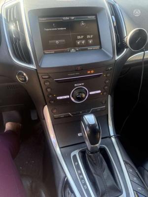 Orange Ford Edge 2016 in Sakiai, with an engine capacity of 2.00 L and mileage of 312 thousand km for 12500 €, photo 5 on AUTOMOTO.COM.LV
