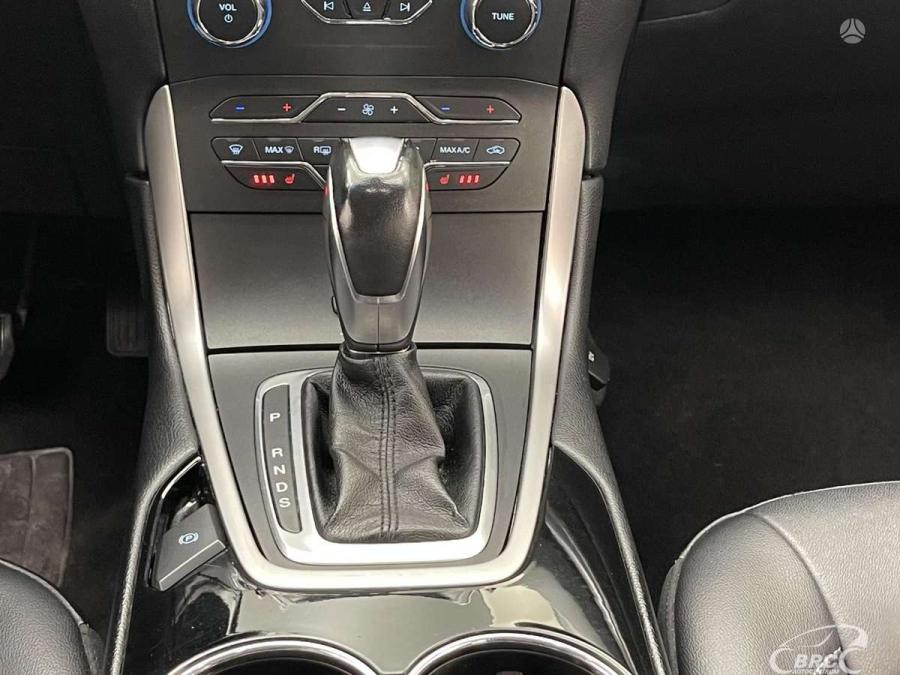 Красный Форд Эдж 2016 в Вильнюс, объемом двигателя 3.50 л и пробегом 234 тыс. км за 9000 €, фото 20 на AUTOMOTO.COM.LV