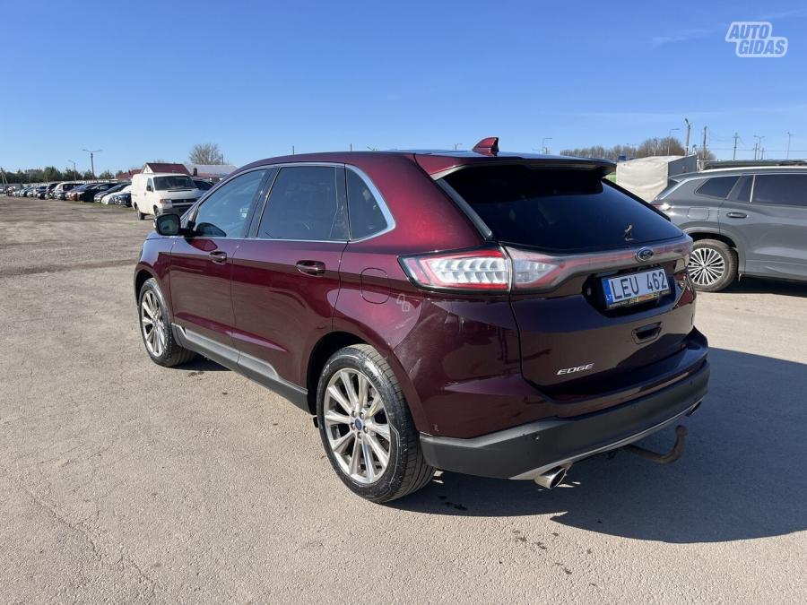 Red Ford Edge 2017 in Vilnius, with an engine capacity of 2.00 L and mileage of 206 thousand km for 12700 €, photo 8 on AUTOMOTO.COM.LV
