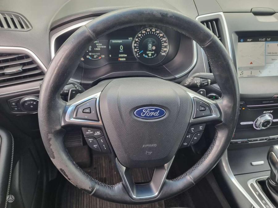 Sarkans Ford Edge 2018 Šauļi, ar dzinēja tilpumu 2.00 L un nobraukumu 210 tūkst. km par 14200 €, foto 22 vietnē AUTOMOTO.COM.LV