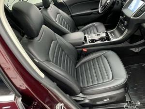 Red Ford Edge 2019 in Vilnius, with an engine capacity of 2.00 L and mileage of 86 thousand km for 16000 €, photo 7 on AUTOMOTO.COM.LV