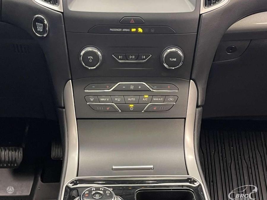 Red Ford Edge 2019 in Vilnius, with an engine capacity of 2.00 L and mileage of 86 thousand km for 16000 €, photo 19 on AUTOMOTO.COM.LV