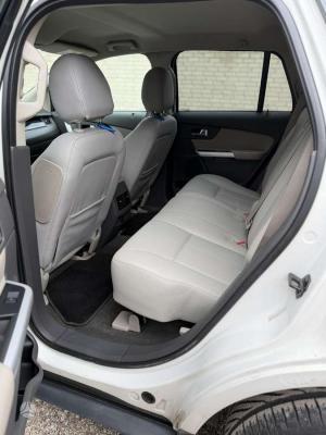 White Ford Edge 2013 in Vilnius, with an engine capacity of 2.00 L and mileage of 193 thousand km for 5500 €, photo 15 on AUTOMOTO.COM.LV