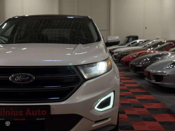 Balts Ford Edge 2015 Viļņa, ar dzinēja tilpumu 2.70 L un nobraukumu 197 tūkst. km par 14900 €, foto 7 vietnē AUTOMOTO.COM.LV