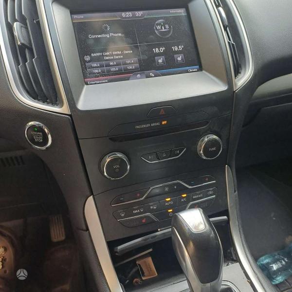 Balts Ford Edge 2015 Marijampole, ar dzinēja tilpumu 3.50 L un nobraukumu 230 tūkst. km par 9500 €, foto 9 vietnē AUTOMOTO.COM.LV