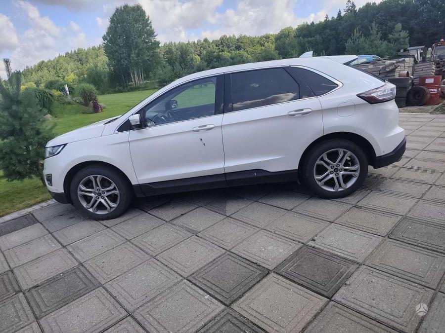 White Ford Edge 2016 in Klaipeda, with an engine capacity of 2.00 L and mileage of 290 thousand km for 5250 €, photo 3 on AUTOMOTO.COM.LV