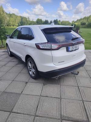 White Ford Edge 2016 in Klaipeda, with an engine capacity of 2.00 L and mileage of 290 thousand km for 5250 €, photo 4 on AUTOMOTO.COM.LV