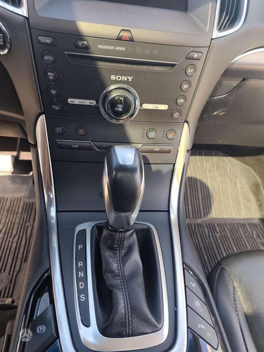 White Ford Edge 2016 in Klaipeda, with an engine capacity of 2.00 L and mileage of 290 thousand km for 5250 €, photo 13 on AUTOMOTO.COM.LV