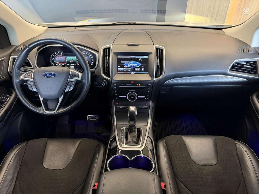 White Ford Edge 2016 in Kaunas, with an engine capacity of 2.00 L and mileage of 192 thousand km for 15990 €, photo 17 on AUTOMOTO.COM.LV