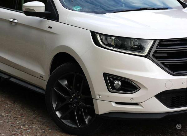 Balts Ford Edge 2017 Kretinga, ar dzinēja tilpumu 2.00 L un nobraukumu 240 tūkst. km par 9499 €, foto 3 vietnē AUTOMOTO.COM.LV