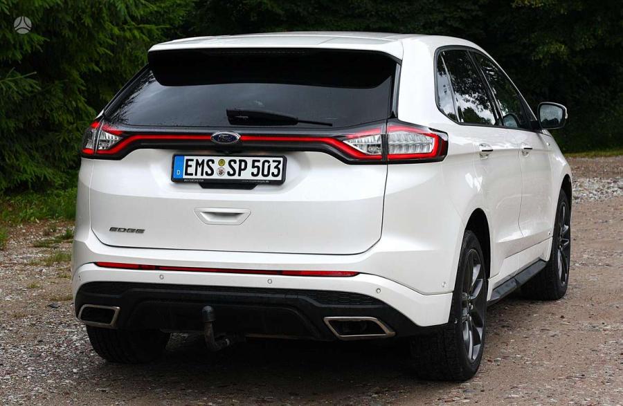 White Ford Edge 2017 in Kretinga, with an engine capacity of 2.00 L and mileage of 240 thousand km for 9499 €, photo 17 on AUTOMOTO.COM.LV