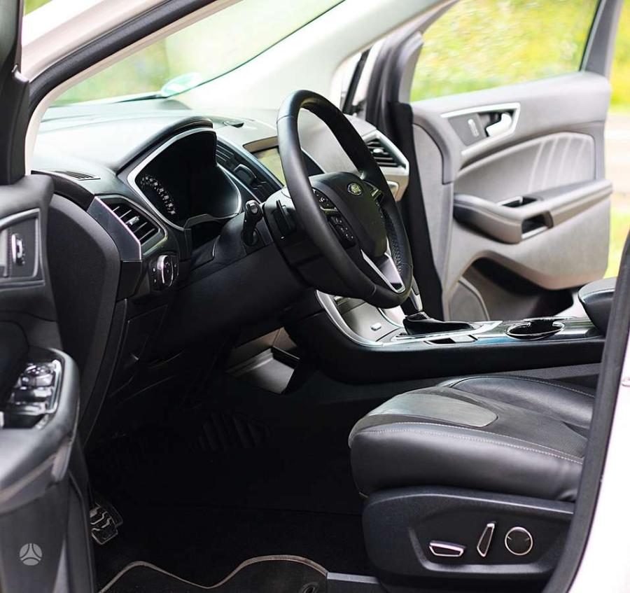 White Ford Edge 2017 in Kretinga, with an engine capacity of 2.00 L and mileage of 240 thousand km for 9499 €, photo 22 on AUTOMOTO.COM.LV