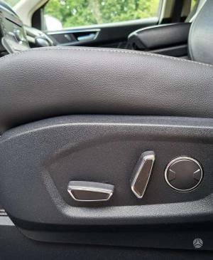 White Ford Edge 2017 in Kretinga, with an engine capacity of 2.00 L and mileage of 240 thousand km for 9499 €, photo 23 on AUTOMOTO.COM.LV