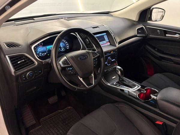 White Ford Edge 2017 in Marijampole, with an engine capacity of 2.00 L and mileage of 192 thousand km for 13750 €, photo 2 on AUTOMOTO.COM.LV