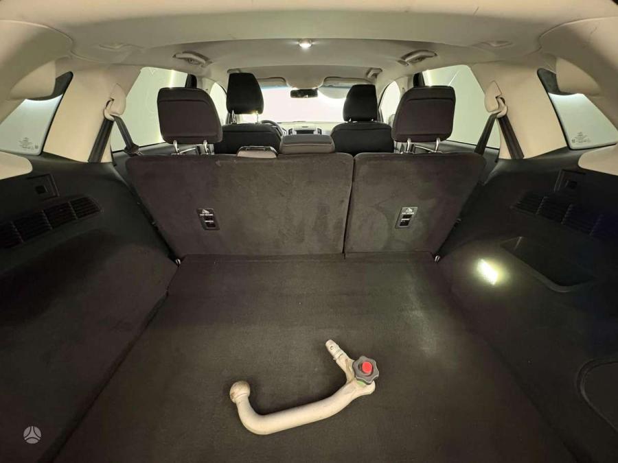 Balts Ford Edge 2017 Marijampole, ar dzinēja tilpumu 2.00 L un nobraukumu 192 tūkst. km par 13750 €, foto 21 vietnē AUTOMOTO.COM.LV