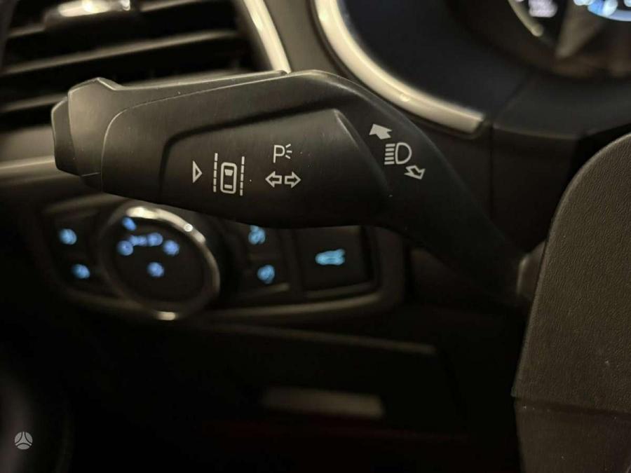 Balts Ford Edge 2017 Marijampole, ar dzinēja tilpumu 2.00 L un nobraukumu 192 tūkst. km par 13750 €, foto 23 vietnē AUTOMOTO.COM.LV