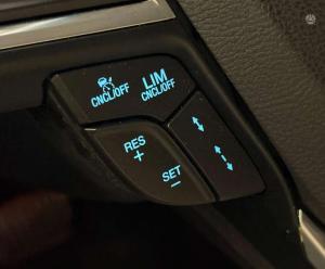 Balts Ford Edge 2017 Marijampole, ar dzinēja tilpumu 2.00 L un nobraukumu 192 tūkst. km par 13750 €, foto 24 vietnē AUTOMOTO.COM.LV