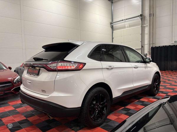 White Ford Edge 2018 in Vilnius, with an engine capacity of 1.99 L and mileage of 93 thousand km for 16590 €, photo 4 on AUTOMOTO.COM.LV
