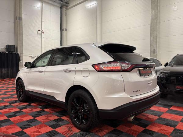 White Ford Edge 2018 in Vilnius, with an engine capacity of 1.99 L and mileage of 93 thousand km for 16590 €, photo 6 on AUTOMOTO.COM.LV
