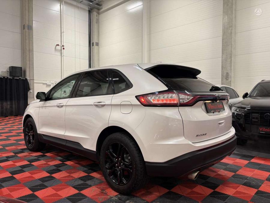 White Ford Edge 2018 in Vilnius, with an engine capacity of 1.99 L and mileage of 93 thousand km for 16590 €, photo 6 on AUTOMOTO.COM.LV