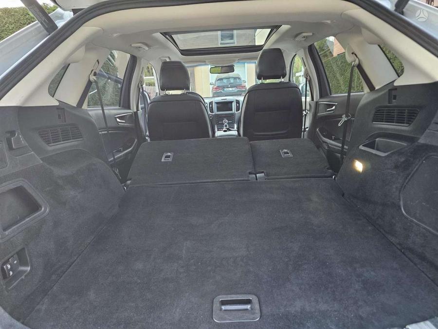 White Ford Edge 2018 in Ukmerge, with an engine capacity of 2.00 L and mileage of 244 thousand km for 13300 €, photo 35 on AUTOMOTO.COM.LV