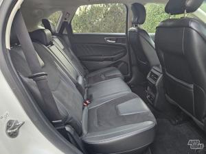 White Ford Edge 2018 in Ukmerge, with an engine capacity of 2.00 L and mileage of 244 thousand km for 12500 €, photo 28 on AUTOMOTO.COM.LV