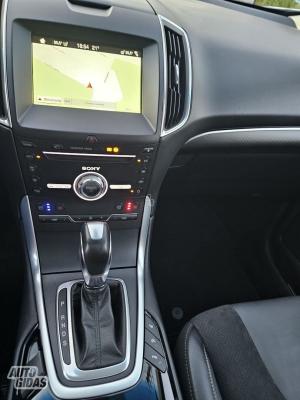 White Ford Edge 2018 in Ukmerge, with an engine capacity of 2.00 L and mileage of 244 thousand km for 12500 €, photo 32 on AUTOMOTO.COM.LV