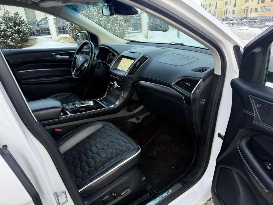 White Ford Edge 2019 in Taurage, with an engine capacity of 2.00 L and mileage of 258 thousand km for 15500 €, photo 21 on AUTOMOTO.COM.LV