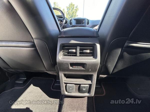 Balts Ford Edge 2019 Pērnava, ar dzinēja tilpumu 2.00 L un nobraukumu 165 tūkst. km par 20990 €, foto 5 vietnē AUTOMOTO.COM.LV