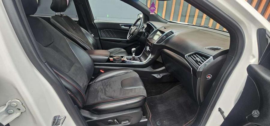 White Ford Edge 2019 in Klaipeda, with an engine capacity of 2.00 L and mileage of 187 thousand km for 19800 €, photo 13 on AUTOMOTO.COM.LV