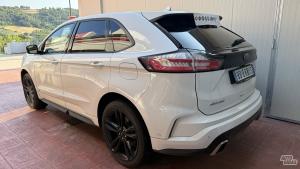 White Ford Edge 2020 in Utena, with an engine capacity of 2.00 L and mileage of 150 thousand km for 17600 €, photo 3 on AUTOMOTO.COM.LV