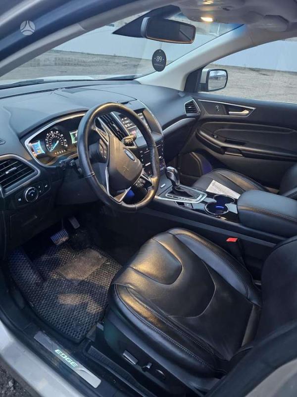 Dzeltens Ford Edge 2017 Panevēža, ar dzinēja tilpumu 3.50 L un nobraukumu 133 tūkst. km par 14800 €, foto 4 vietnē AUTOMOTO.COM.LV