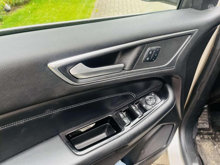Dzeltens Ford Edge 2017 Gargždai, ar dzinēja tilpumu 3.50 L un nobraukumu 70 tūkst. km par 18500 €, foto 8 vietnē AUTOMOTO.COM.LV