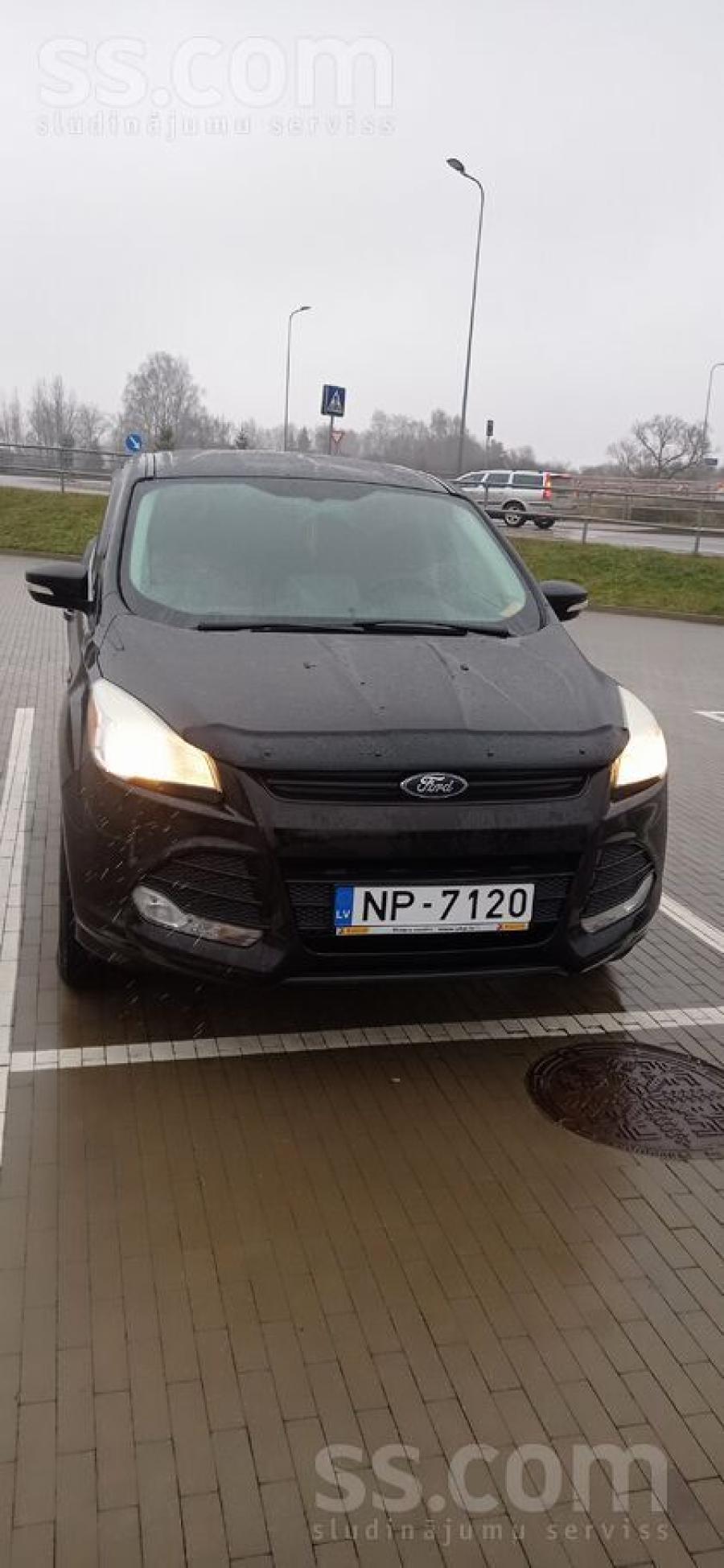 Melns Ford Escape 2012 Rēzekne, ar dzinēja tilpumu 2.50 L un nobraukumu 212 tūkst. km par 6500 €, foto 1 vietnē AUTOMOTO.COM.LV