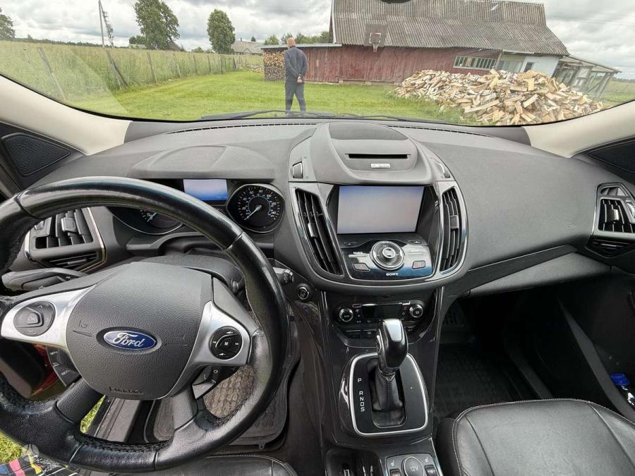 Melns Ford Escape 2013 Širvintos, ar dzinēja tilpumu 1.60 L un nobraukumu 135 tūkst. km par 5000 €, foto 8 vietnē AUTOMOTO.COM.LV