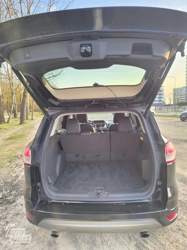 Ford Escape 2016 in Vilnius on AUTOMOTO.COM.LV Black Ford Escape 2016 in Vilnius, with an engine capacity of 1.60 L and mileage of 178 thousand km for 7500 €, photo 6 on AUTOMOTO.COM.LV