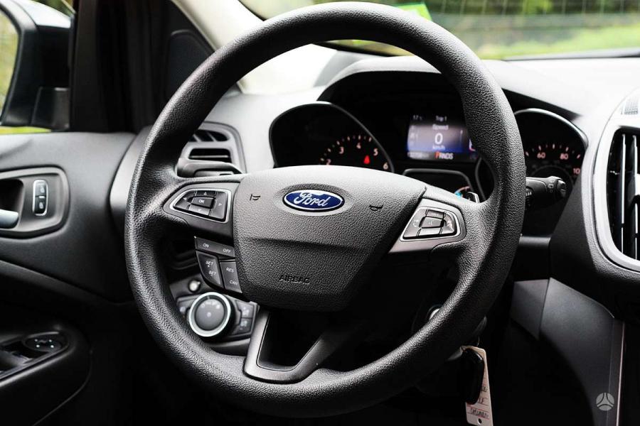 Black Ford Escape 2017 in Kretinga, with an engine capacity of 2.00 L and mileage of 133 thousand km for 11999 €, photo 24 on AUTOMOTO.COM.LV