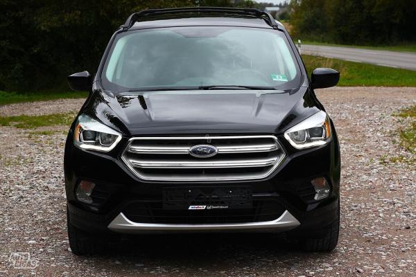 Black Ford Escape 2017 in Petrikaiciai, with an engine capacity of 2.00 L and mileage of 133 thousand km for 11999 €, photo 2 on AUTOMOTO.COM.LV
