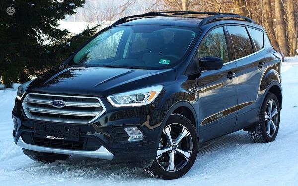 Black Ford Escape 2017 in Kretinga, with an engine capacity of 2.00 L and mileage of 133 thousand km for 11999 €, photo 4 on AUTOMOTO.COM.LV