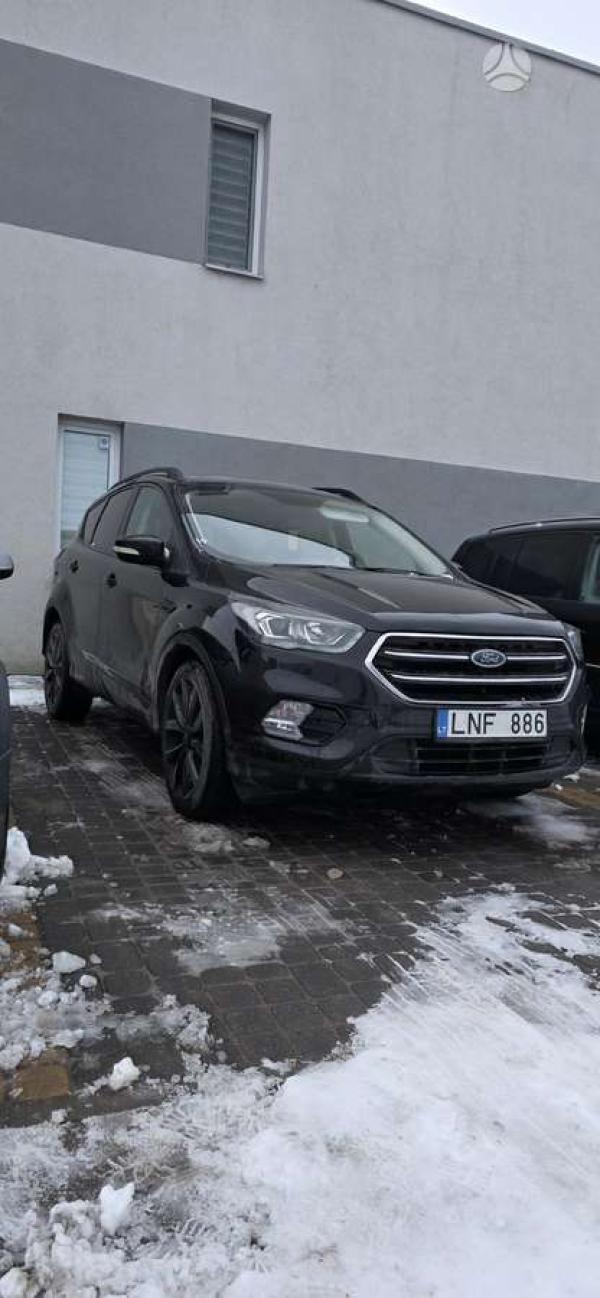 Melns Ford Escape 2017 Kauņa, ar dzinēja tilpumu 2.00 L un nobraukumu 118 tūkst. km par 7000 €, foto 1 vietnē AUTOMOTO.COM.LV