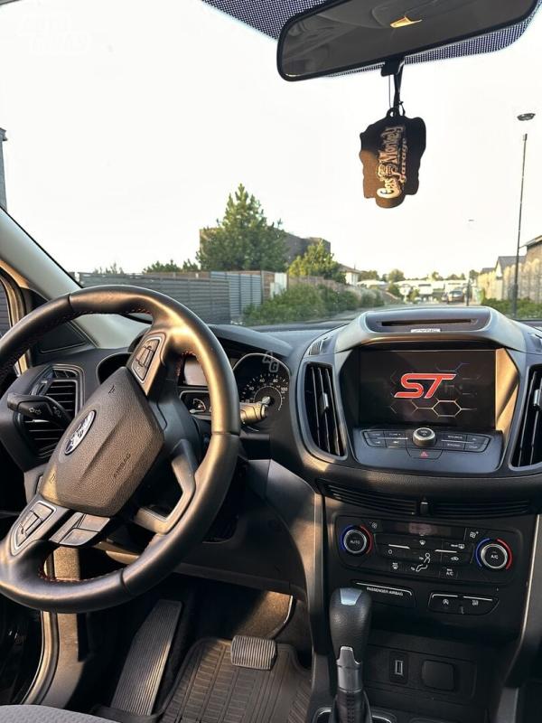 Форд Эскейп 2019 в Каунас на AUTOMOTO.COM.LV Черный Форд Эскейп 2019 в Каунас, объемом двигателя 1.50 л и пробегом 112 тыс. км за 9500 €, фото 6 на AUTOMOTO.COM.LV