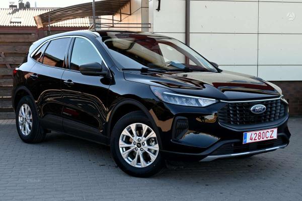 Black Ford Escape 2023 in Kretinga, with an engine capacity of 1.50 L and mileage of 94 thousand km for 16799 €, photo 2 on AUTOMOTO.COM.LV