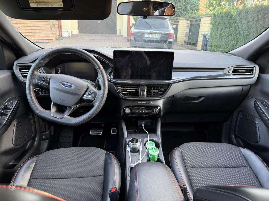Melns Ford Escape 2023 Viļņa, ar dzinēja tilpumu 1.50 L un nobraukumu 54 tūkst. km par 17500 €, foto 8 vietnē AUTOMOTO.COM.LV