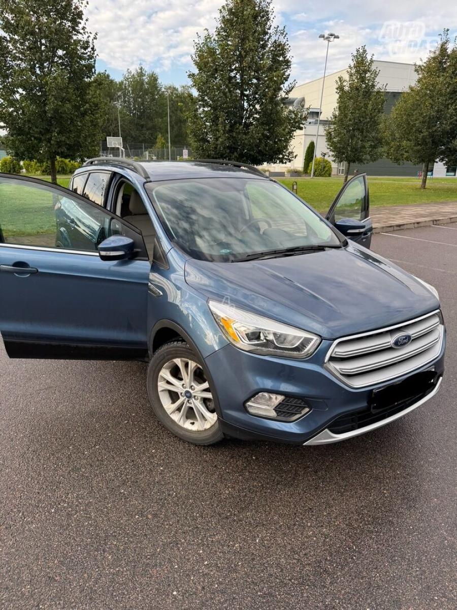 Zils Ford Escape 2018 Utena, ar dzinēja tilpumu 1.50 L un nobraukumu 74 tūkst. km par 9500 €, foto 3 vietnē AUTOMOTO.COM.LV