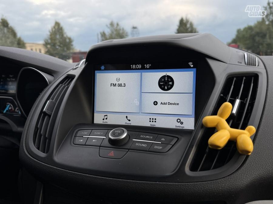 Zils Ford Escape 2018 Utena, ar dzinēja tilpumu 1.50 L un nobraukumu 74 tūkst. km par 9500 €, foto 13 vietnē AUTOMOTO.COM.LV