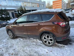 Brown Ford Escape 2017 in Klaipeda, with an engine capacity of 2.00 L and mileage of 110 thousand km for 9900 €, photo 4 on AUTOMOTO.COM.LV