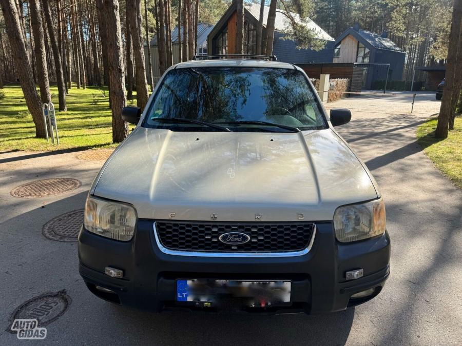 Ford Escape 2002 in Vilnius, with an engine capacity of 3.00 L and mileage of 147 thousand km for 2749 €, photo 3 on AUTOMOTO.COM.LV