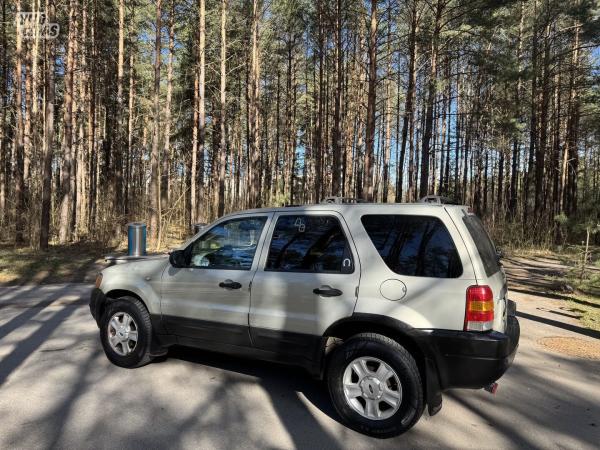 Ford Escape 2002 in Vilnius, with an engine capacity of 3.00 L and mileage of 147 thousand km for 2750 €, photo 8 on AUTOMOTO.COM.LV